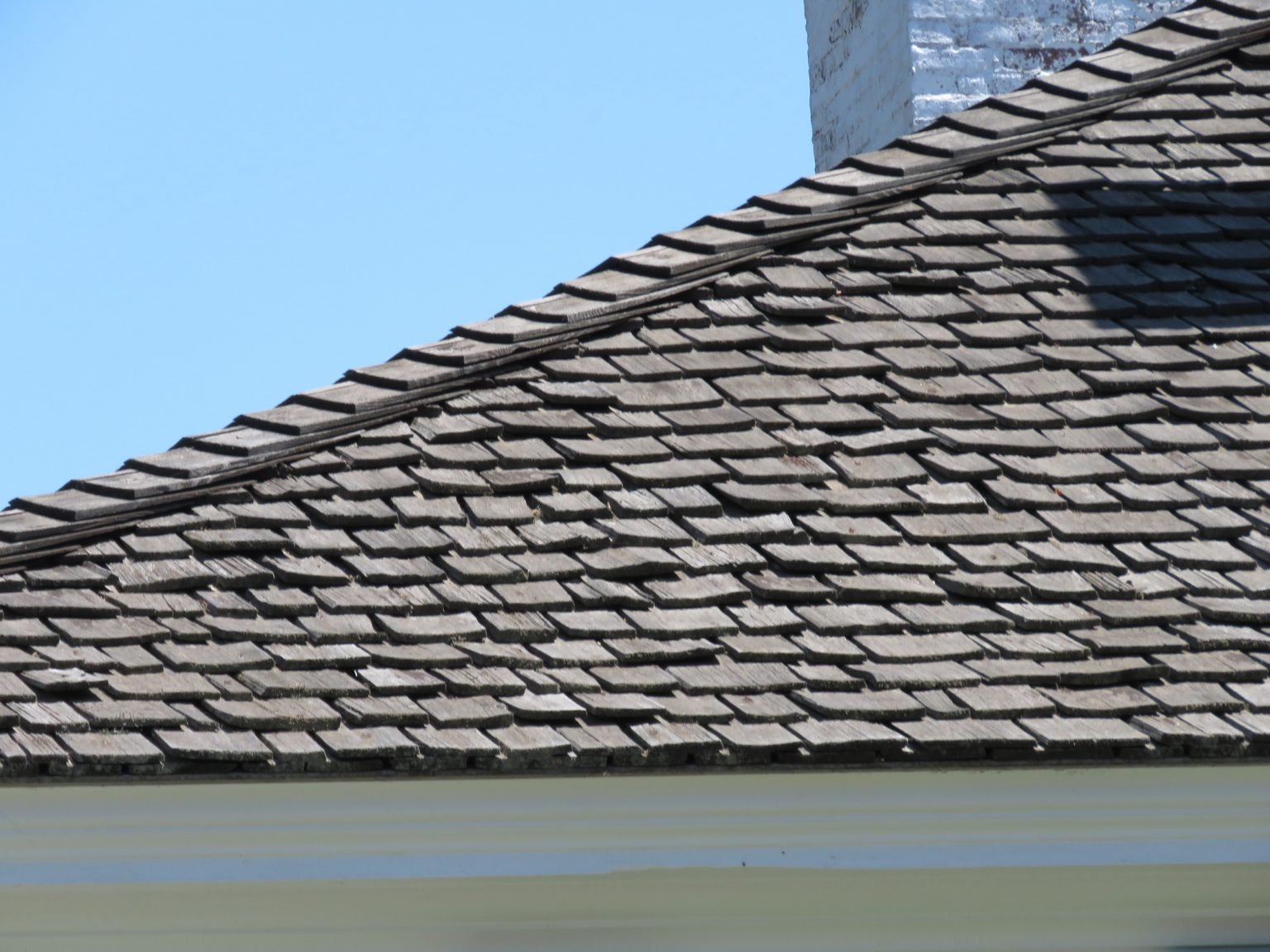 Wood Shakes & Shingles: Useful Information Guide | Roof Online