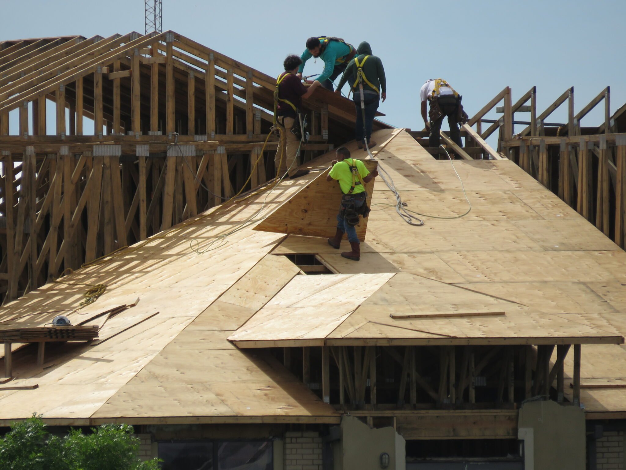 Roof Decking & Sheathing: Useful Information Guide