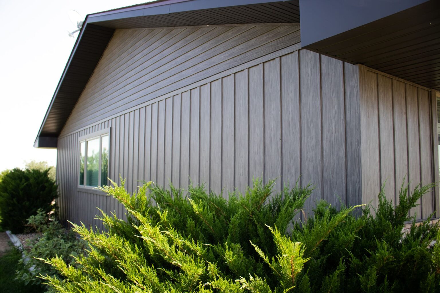 How Steel Siding Compares to Other Siding Options